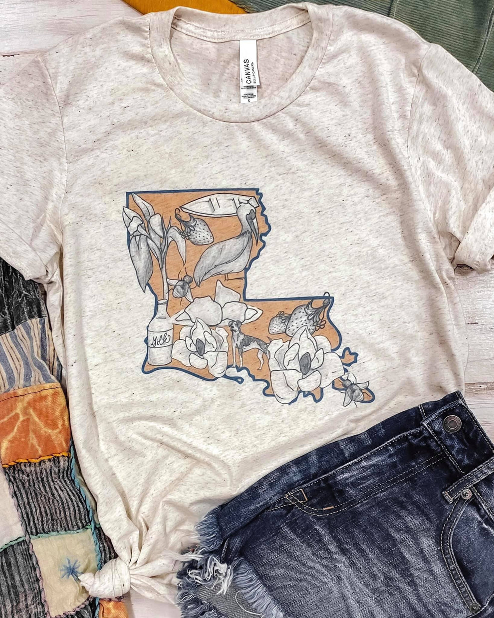 *PRE-ORDER* "Louisiana Icons" T-shirt – Cajun Mamas Store